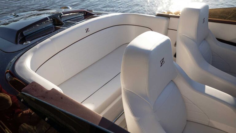 22 CLASSIC - Donzi Yachts